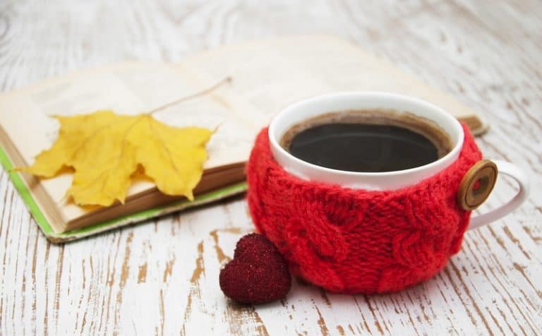 How To Keep Coffee Hot [10 Ways That Actually Work] | Creators Of Coffee