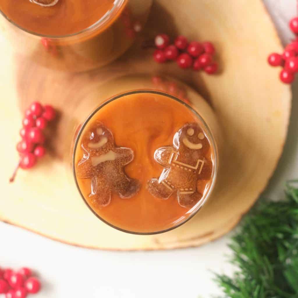 30 Of The Best Holiday Coffee Drinks (You Can Make At Home) - Creators ...