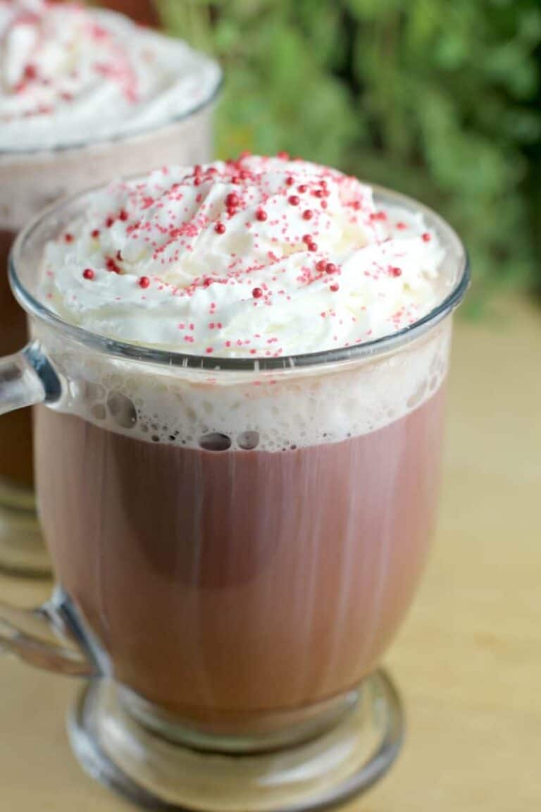 Brewing Romance: 20+ Irresistible Valentine's Day Coffee Drinks ...