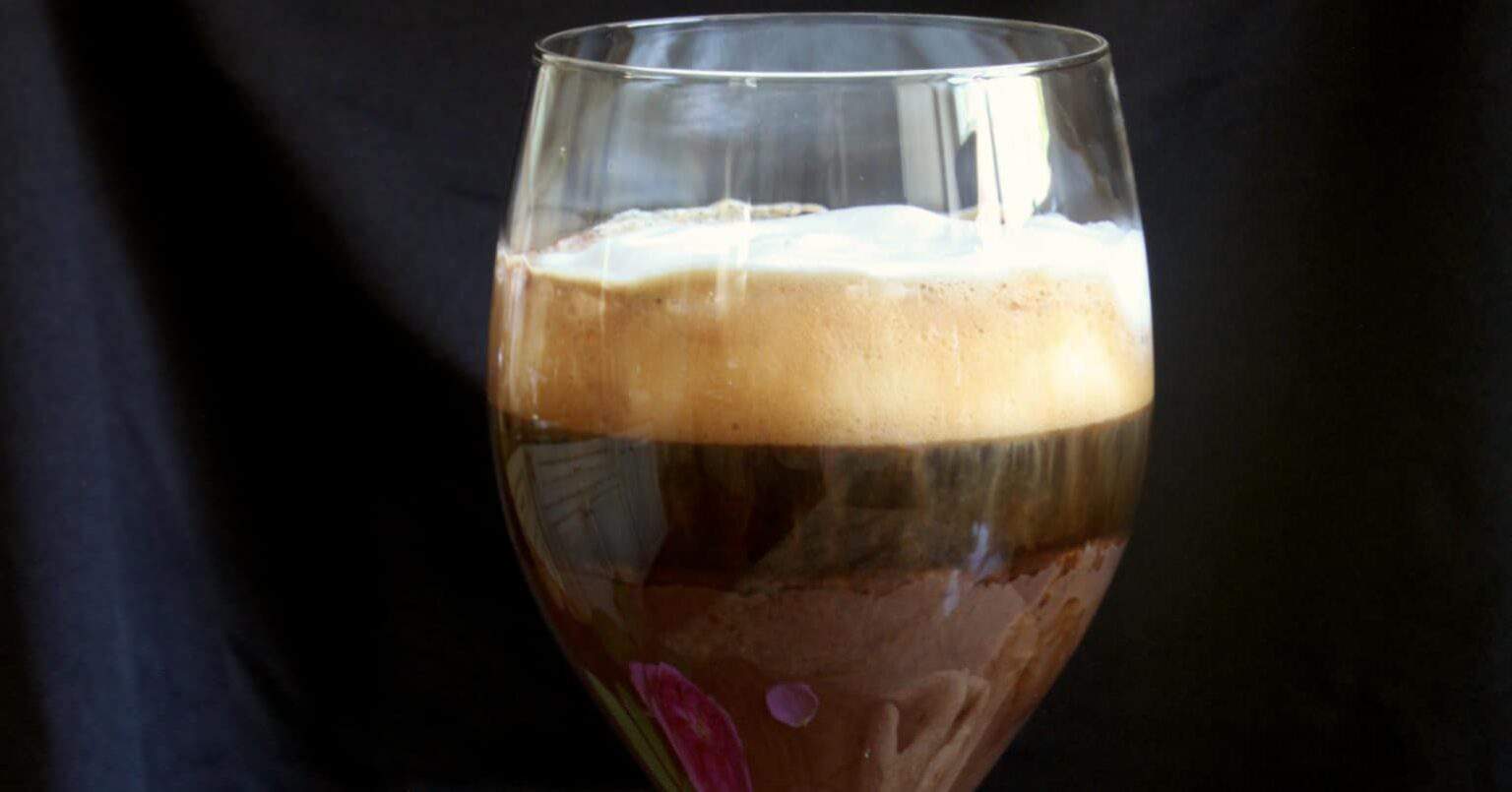 Brewing Romance: 20+ Irresistible Valentine's Day Coffee Drinks ...