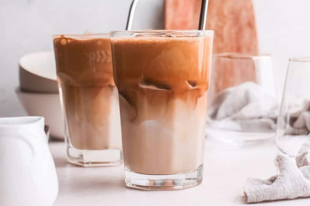 14 Easy Instant Iced Coffee Recipes You Can Make In A Flash | Creators ...