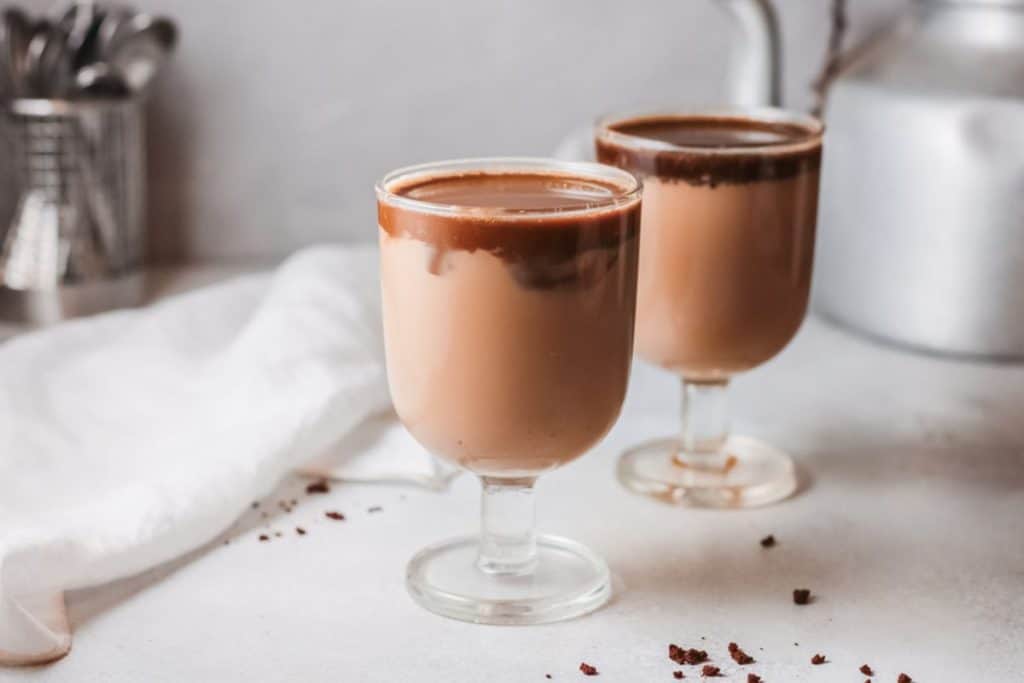 30 Irresistible Dessert Cups Recipes For Every Occasion | Creators Of ...