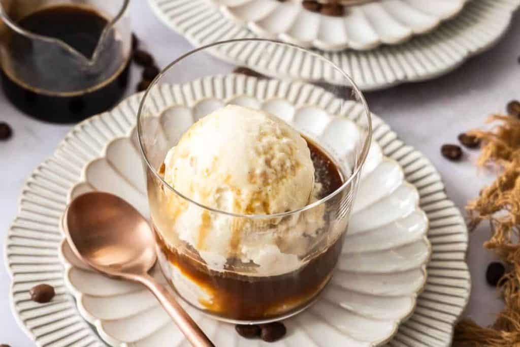 23 Irresistible Italian Dessert Recipes to Sweeten Any Occasion ...