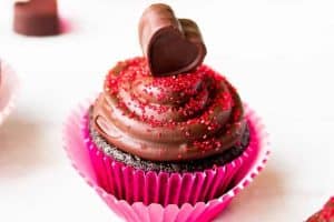 29 Gourmet Cupcake Recipes for Impressive and Elegant Desserts ...
