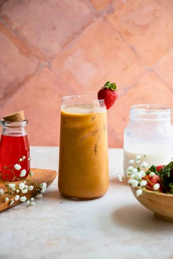 25 Summer Coffee Drinks to Keep You Cool and Caffeinated | Creators Of ...