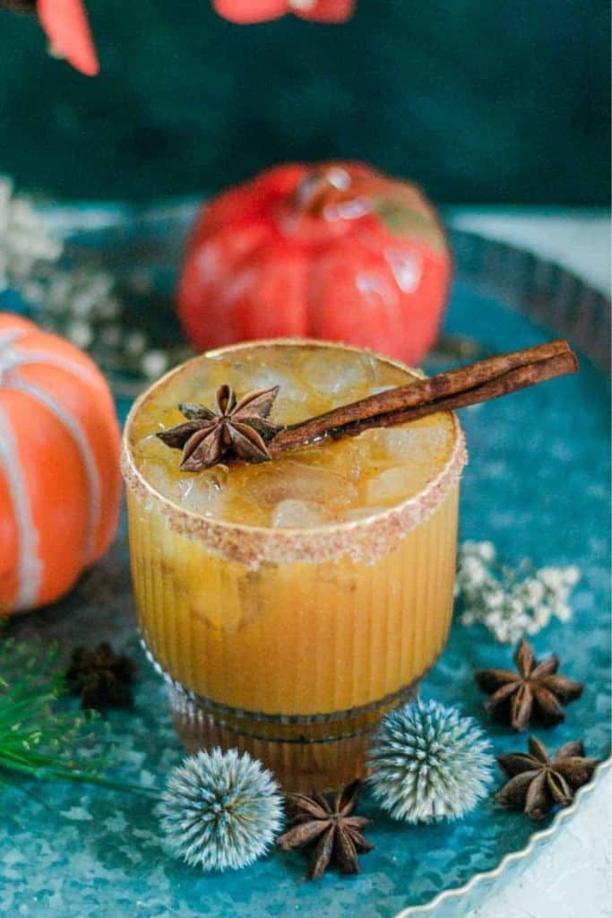 From Punch To Pitchers: Festive Thanksgiving Cocktails For A Crowd ...
