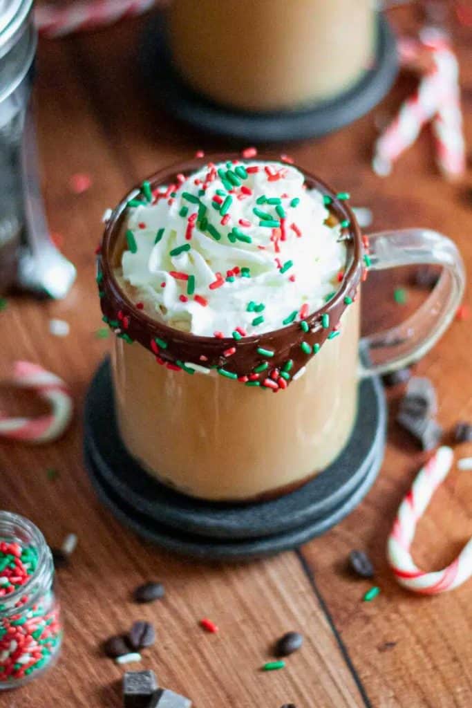 25 Festive Christmas Coffee Drinks To Sip This Holiday Season ...