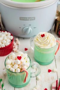 20 Festive Grinch Drink Ideas To Celebrate The Holidays | Creators Of ...